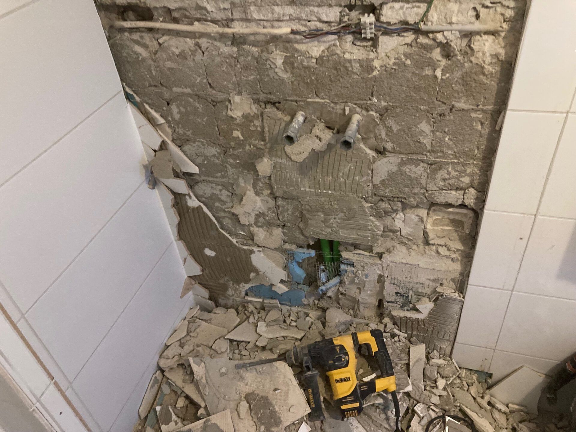 Der Fliesenuntergrund - eine wichtige Vorbereitung | König Fliesenverlegung